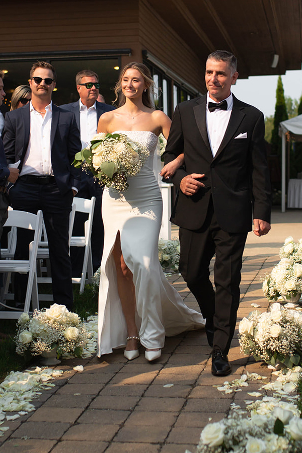 Pantone 2026 Color of the Year: Cloud Dancer - Floral Designer Detroit ...